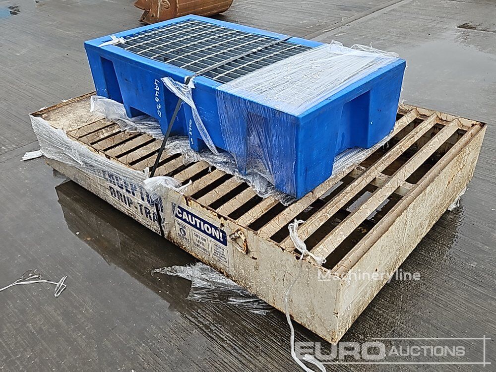 Prodaje se Drip Tray (2 of) industrijski rezervoar na aukciji