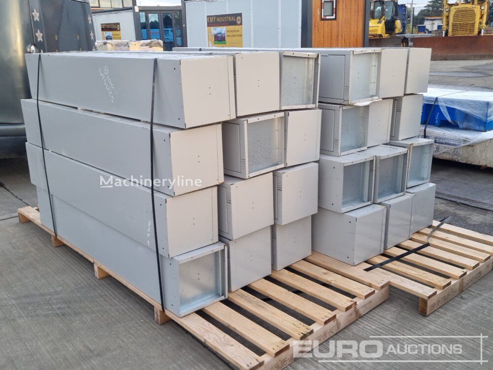 Prodaje se 6' Metal Locker (24 of) ostalu opremu za prodavnice na aukciji