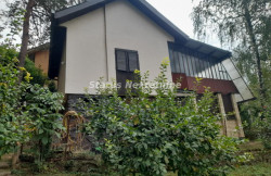 Banoštor-Vikend kuća 100 m2 na Placu 1500 m2 u Zelenoj Oazi sa Pogledom na Dunav-065/385 8880