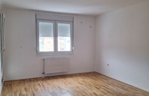 Prodajem Stan-Apartman, Nova Detelinara