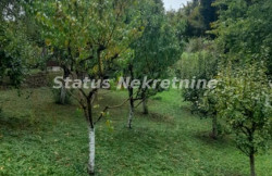 Banoštor-Plac 780 m2 u Zelenoj Oazi sa Pogledom na Dunav-065/385 8880