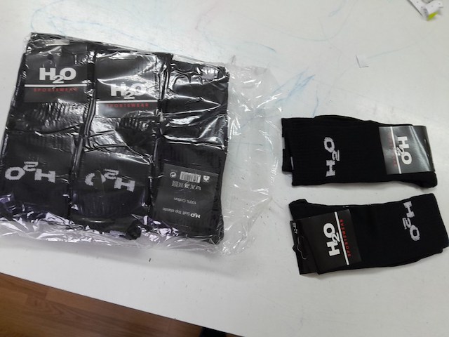 Paket od 12 pari čarapa