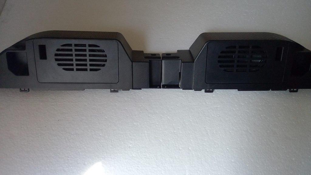 Zvučnici za tv potpuno ispravni sa gumenom membranom 20W,8 oma / 10Wx2.