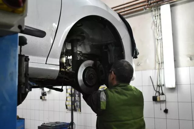 SERVIS RENAULT AUTOMOBILA - PANTER