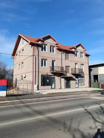 ZGRADA SA PLACEM OD 61AR U SURCINU-BEOGRAD