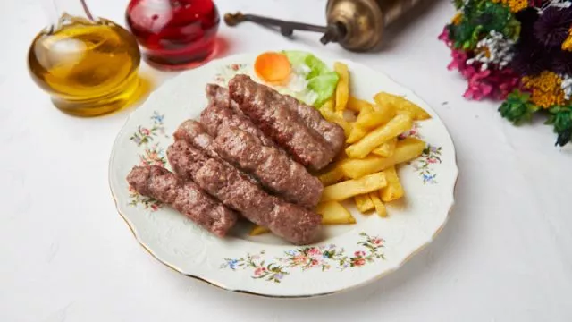 ĆEVAPI SA LUKOM