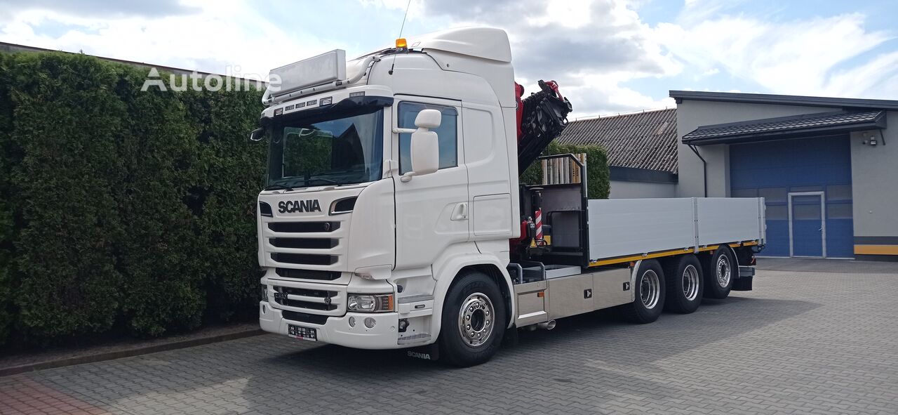 Scania R580 V8 8x4 HMF 3220K7-19m kamion s ravnom platformom