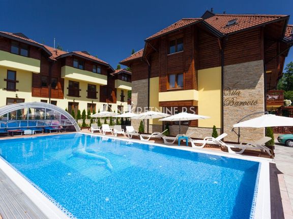Opremljen apartmanski objekat sa bazenom i SPA centrom
