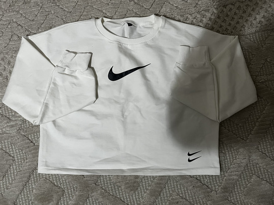 Duks krop top nov nike beli-1000