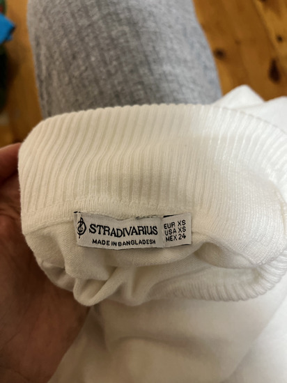 Stradivarius rolka XS vel VISKOZA