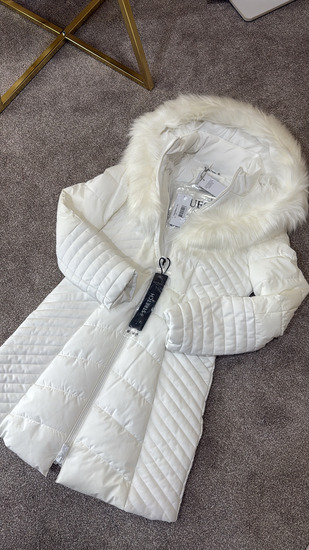 Guess Jakna original Novo !