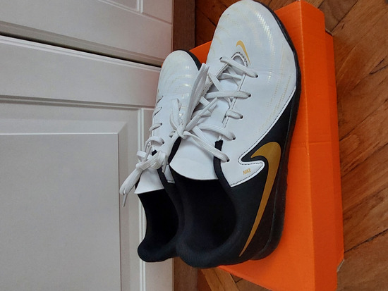 Patike za fudbal Nike