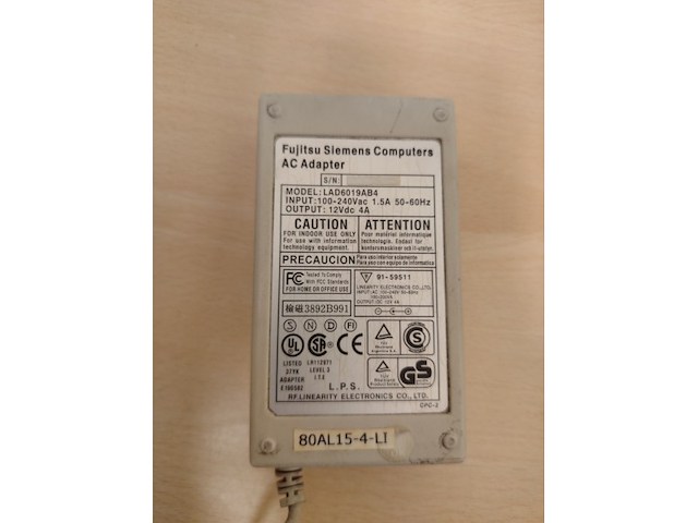 FUJITSU Siemens AC Adapter