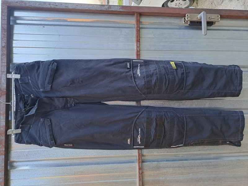 Moto pantalone 40 vel