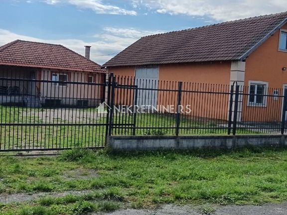 Poelovni i stampeni prostor sa pomocnim objektom