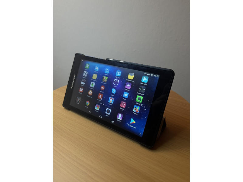Lenovo Tab 2 – Kao nov + futrola!