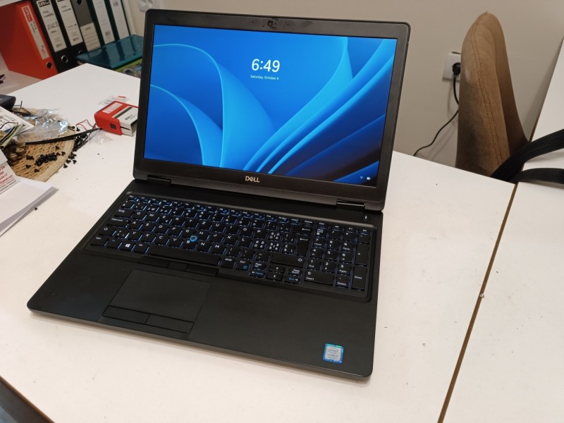 Dell latitude 5590 i5 8th gen 8gb ddr4 256 nvme
