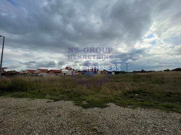 Građevinski plac na Sajlovu 954m2