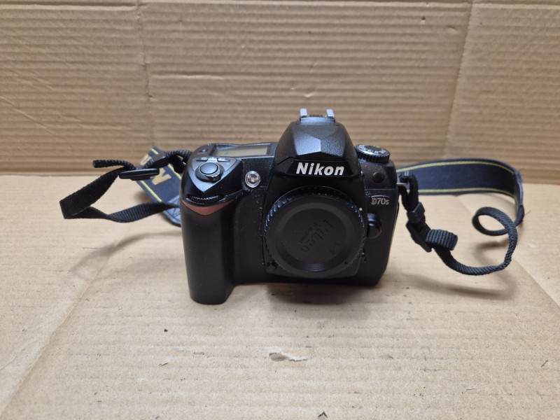 Nikon D70S Fotoaparat