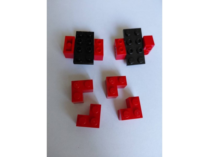 Lego crvene kocke lot