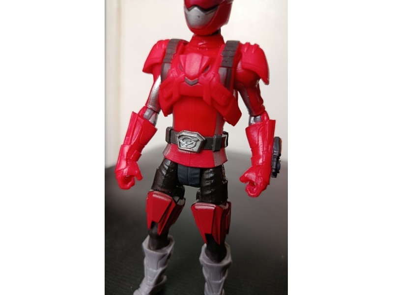 MOCNI RENDZERI CRVENI HASBRO