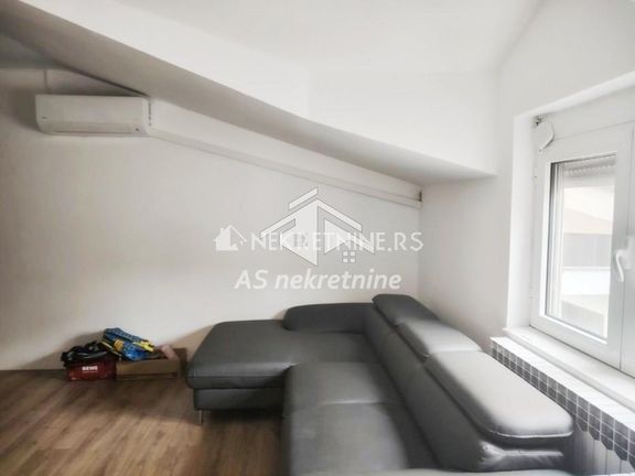 Voždovac, Lekino brdo, Kuća, 114m2, 1500 EUR