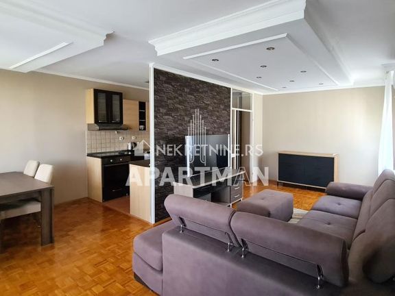 LUX stan pored Save ID#2180