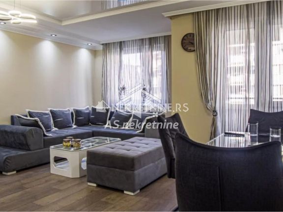 Voždovac, Stepa Stepanović, 3.0 stan, 84m2, 1000 EUR