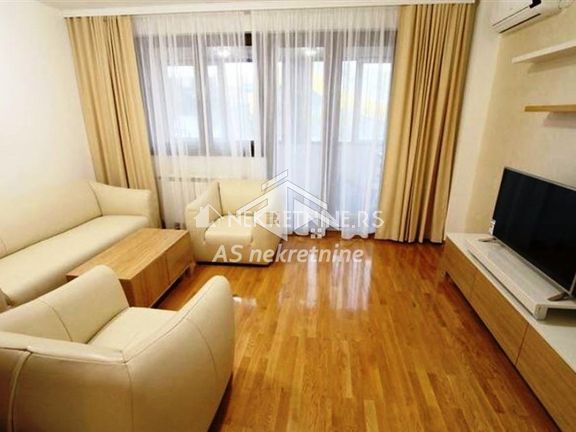 Palilula, Profesorska kolonija, 2.0 stan, 59m2, 650 EUR