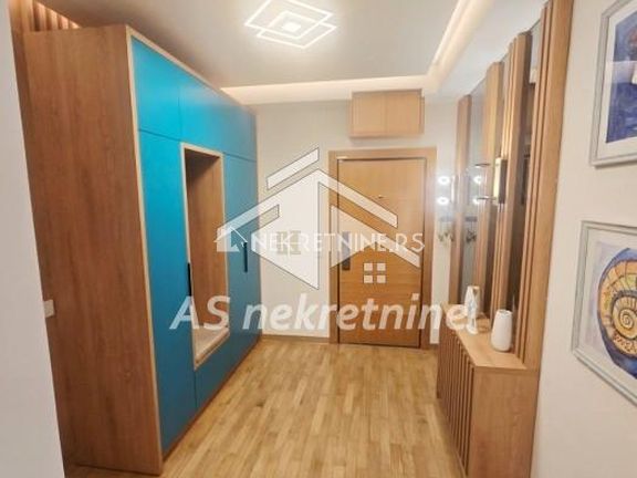 Savski venac, Dedinje, 5.0 stan, 240m2, 4000 EUR