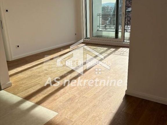 Vračar, Čubura, 3.0 stan, 71m2, 1390 EUR