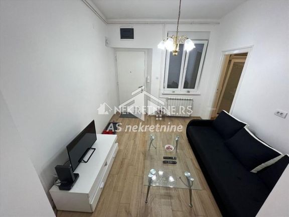 Stari grad, Skupština, 2.0 stan, 52m2, 750 EUR
