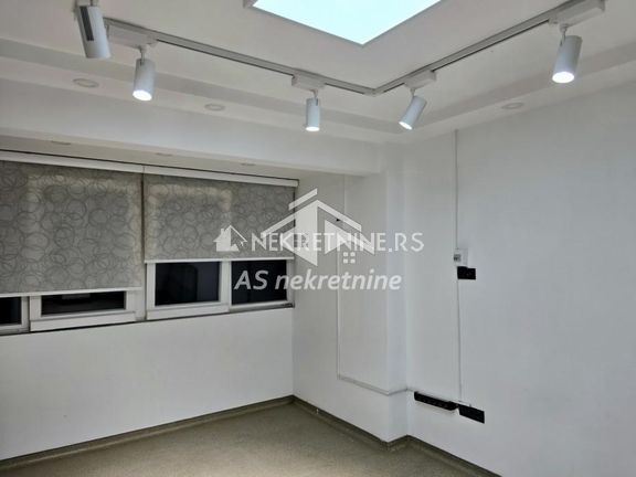 Novi Beograd, Blok 11, Hotel Jugoslavija, 4.0 stan, 92m2, 1000 EUR