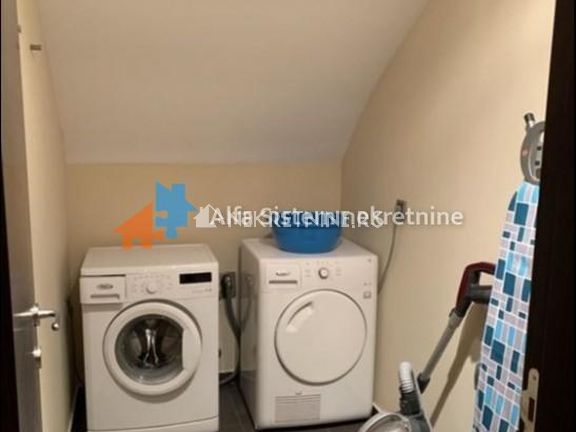 Vračar, Crveni krst, 5.0 stan, 160m2, 1900 EUR, ID 28005