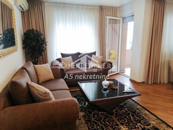 Savski venac, Balkanska, 2.0 stan, 67m2, 1000 EUR