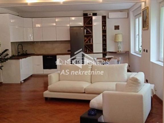 Stari grad, Skupština, 2.0 stan, 67m2, 980 EUR