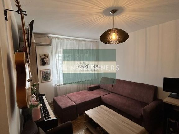 Dvosoban stan na prodaju u Novom Sadu