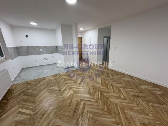 Novo, useljivo, terasa 100m2