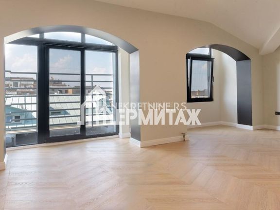 Centar | Lux | Parking | 1% provizija