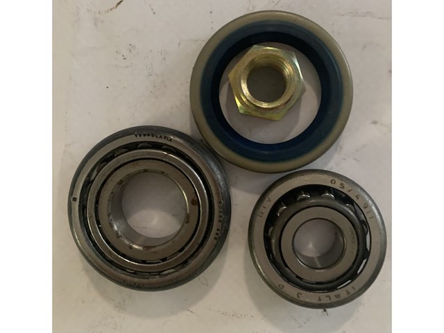 SET LEŽAJA PREDNJEG TOČKA DESNI Z-750/126p