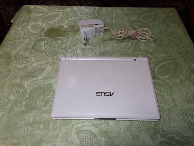 Asus Eee PC 4G laptop