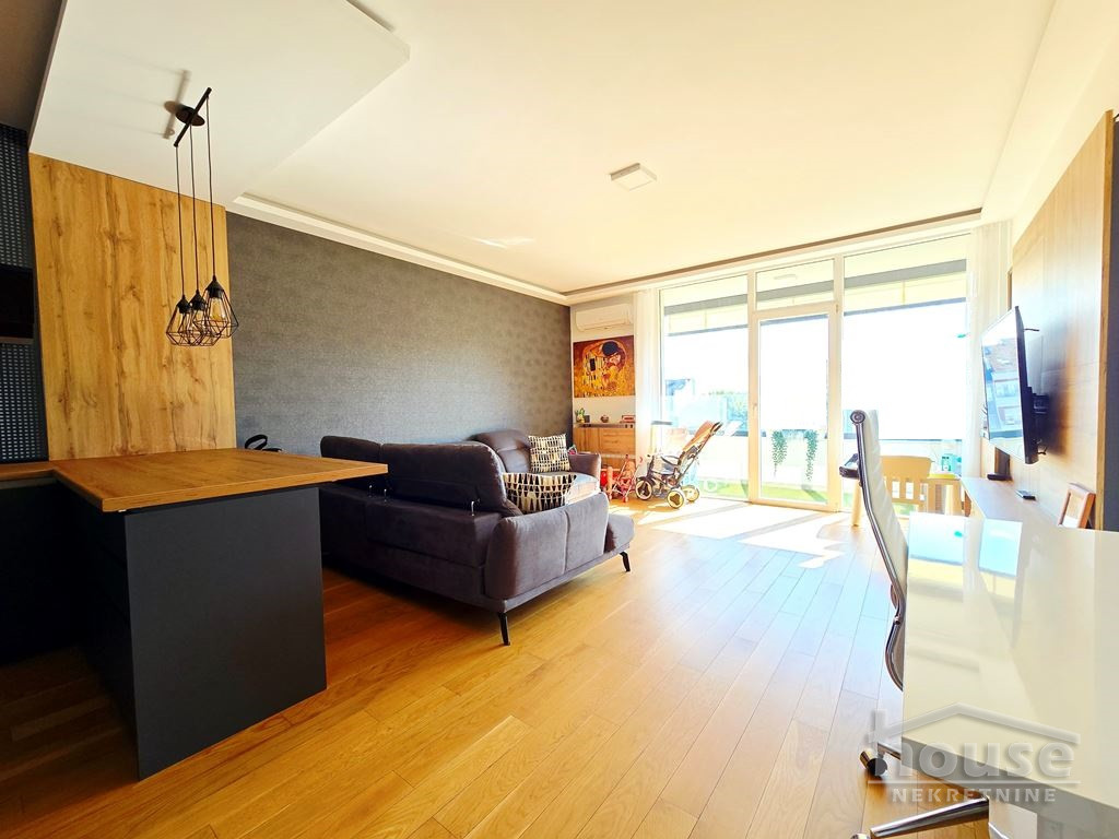 ID 1064545, Novi Sad, BULEVAR PATRIJARHA PAVLA