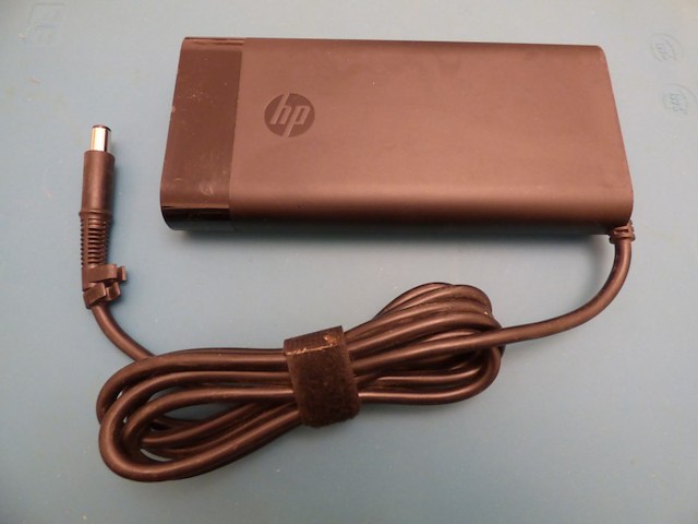 HP  TPN-LA10 - strujni adapter-punjač 19.5V 11.8A 230W