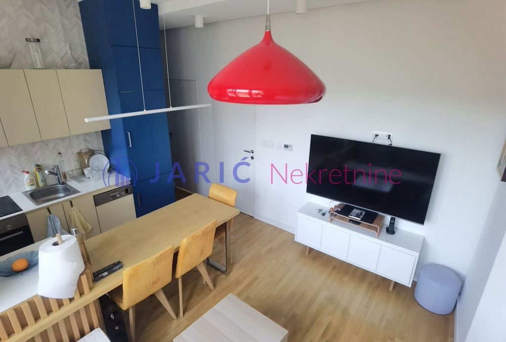 Bajlonijeva Pijaca 55m2. 3. 0. Lux!