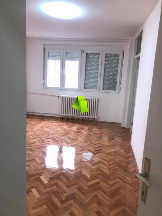 Poslovni prostor kod Gradske bolnice ID#7190