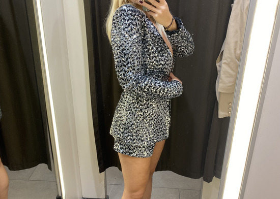 Zara sako sa sljokicama