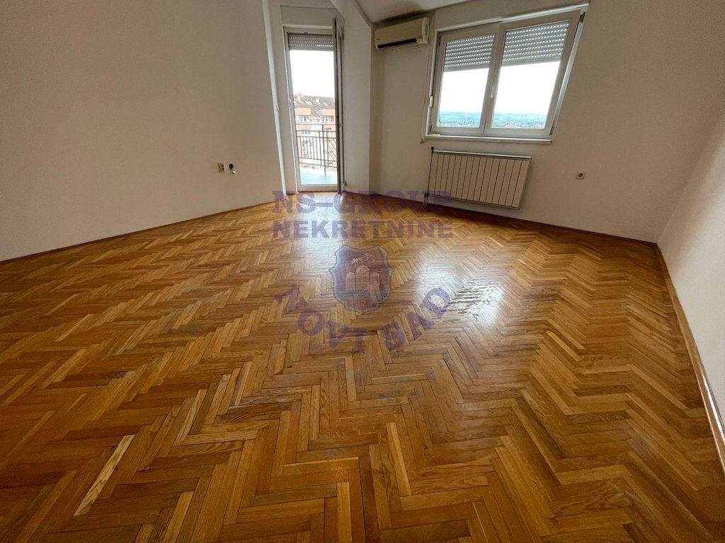 Novo Naselje - useljiv dvosoban stan - 61m2