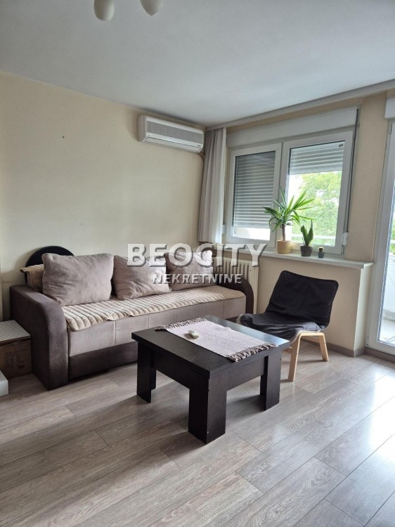 Dvosoban stan, 50 m2, Blok 33, Bulevar Arsenija Čarnojevića ID: 21799