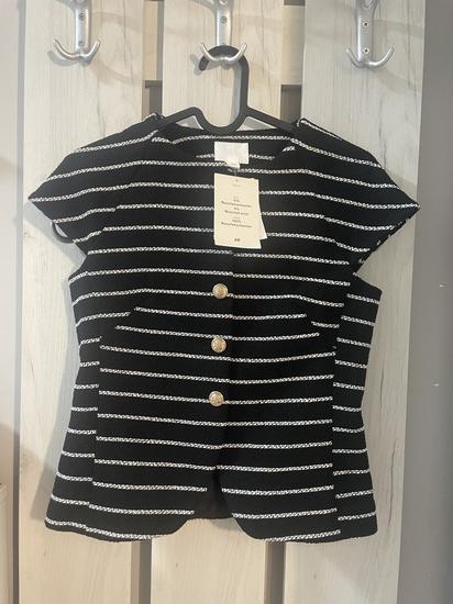H&M prsluk od tvida sa dodatkom vune 9%