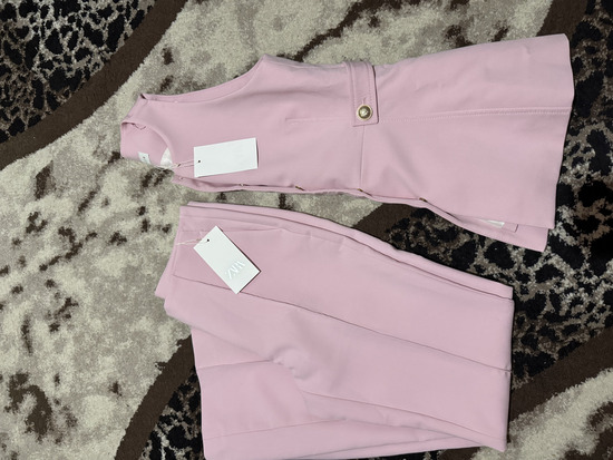 Zara pastelno roze komplet NOVO